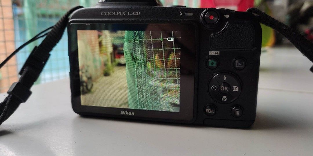 Nikon Coolpix l320, Photography, Cameras on Carousell