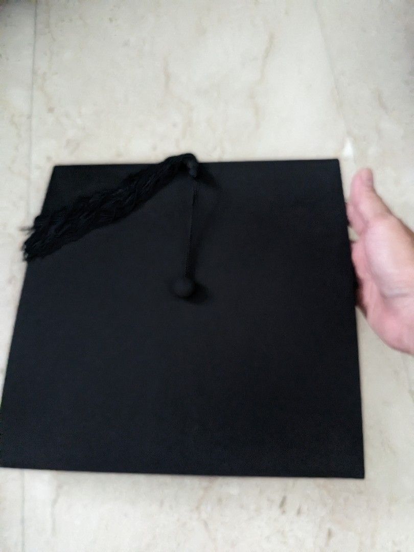 NUS Convocation Gown - Master of Science, Everything Else on Carousell