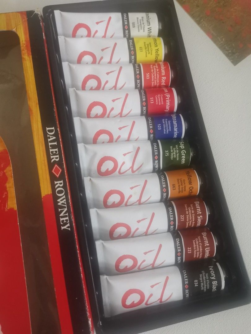 Daler Rowney Oil Paint 10x38ml, Hobbies & Toys, Stationery & Craft, Art ...