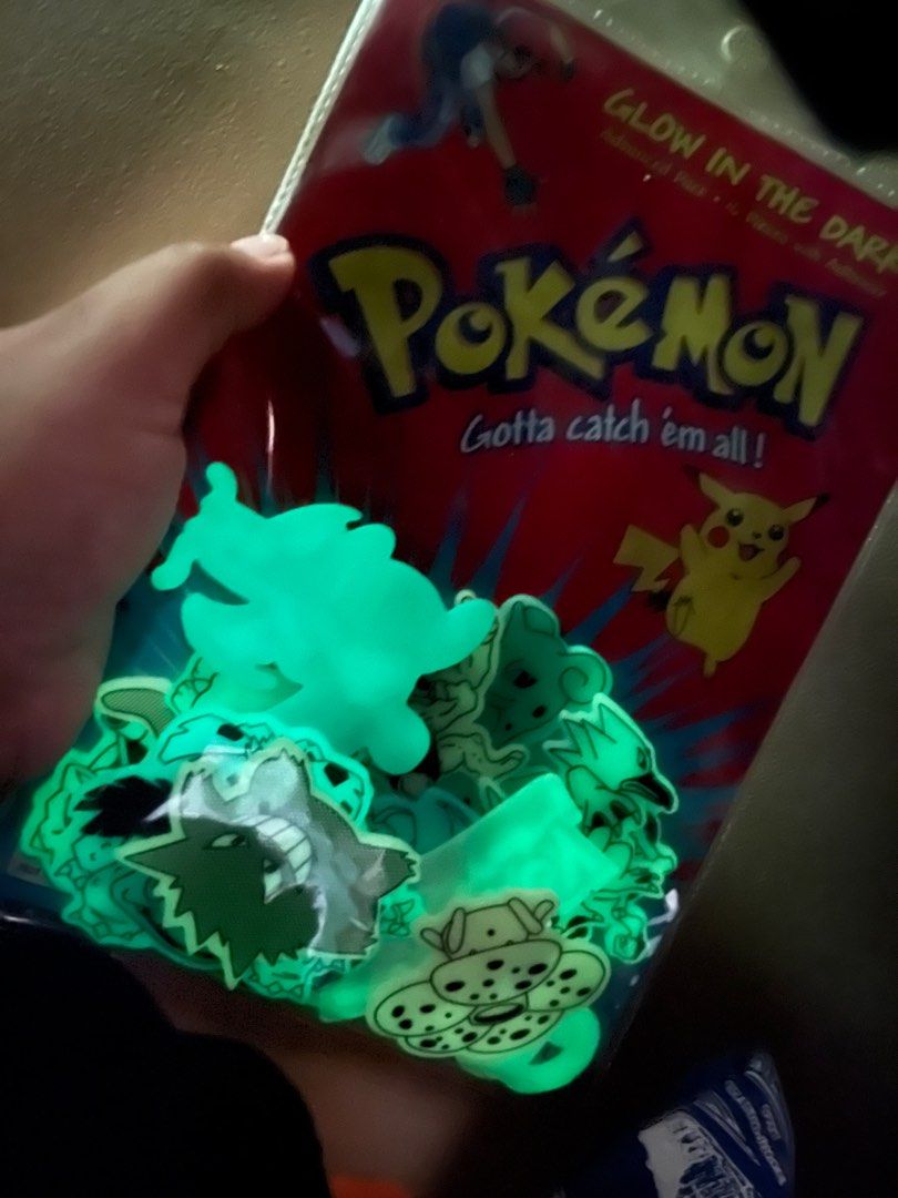 Pokemon Glow In The Dark 16 Piece Intermediate Pack With Adhesive 1999 ...