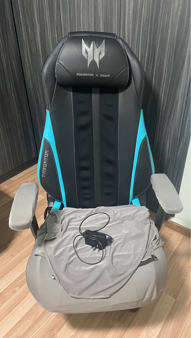 Predator x Osim Massage Chair, Furniture & Home Living, Furniture ...