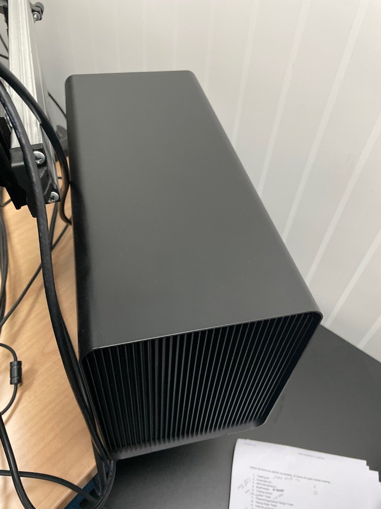 Razor core x egpu graphics, 電腦＆科技, 電腦周邊及配件, 硬碟及儲存器 - Carousell