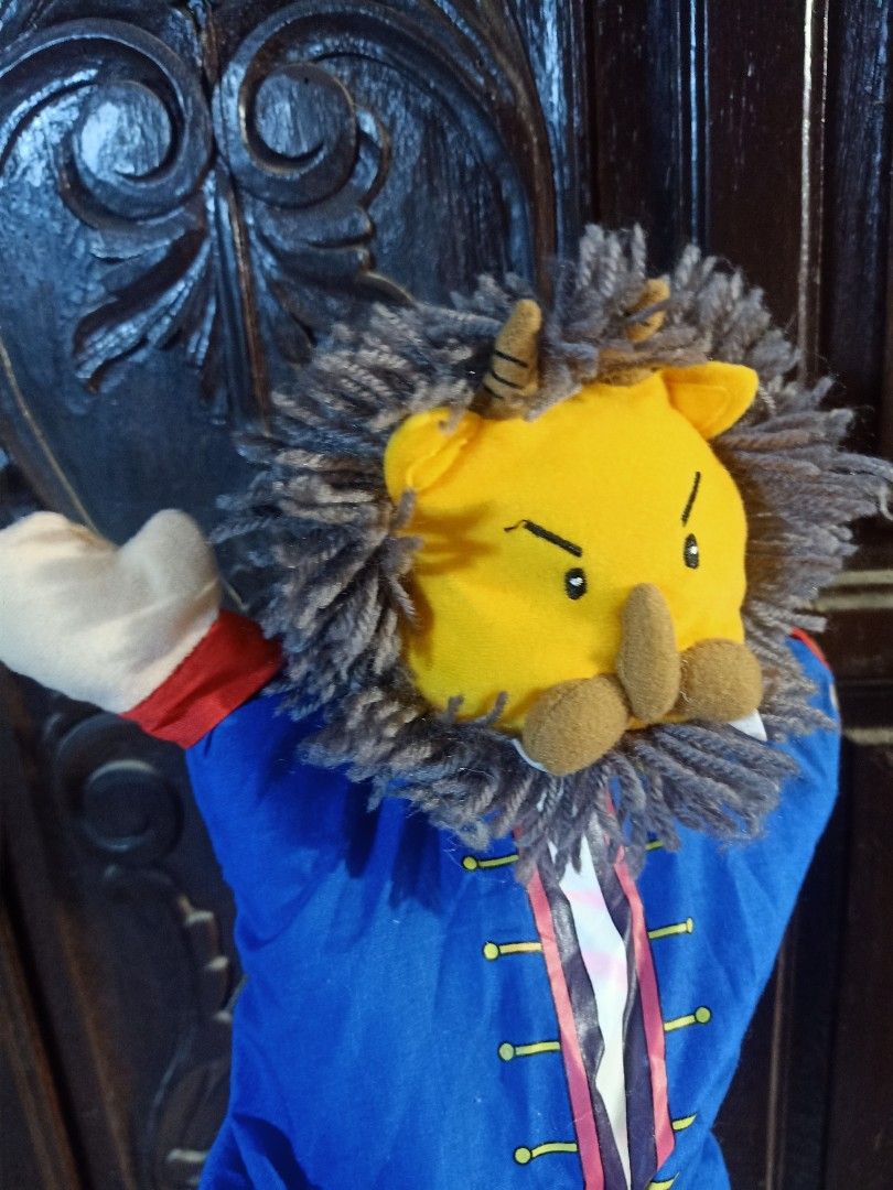 REVERSIBLE PRINCE HUMAN HAND PUPPET / BEAST - LION PUPPET on Carousell