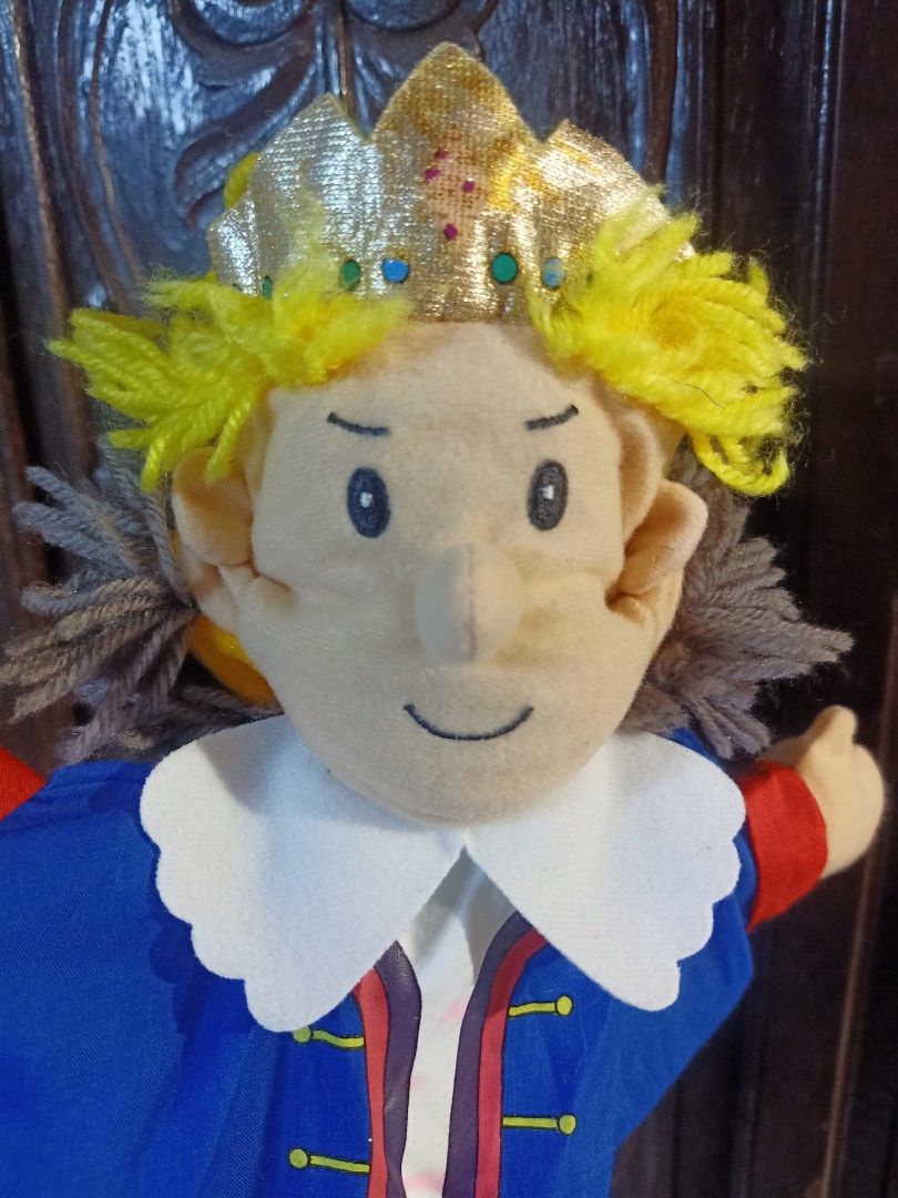 REVERSIBLE PRINCE HUMAN HAND PUPPET / BEAST - LION PUPPET on Carousell