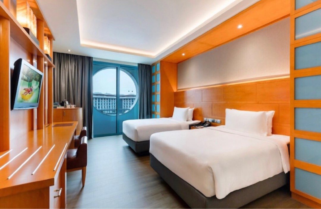 RWS MICHAEL HOTEL 2D1N, Tickets & Vouchers, Local Attractions ...