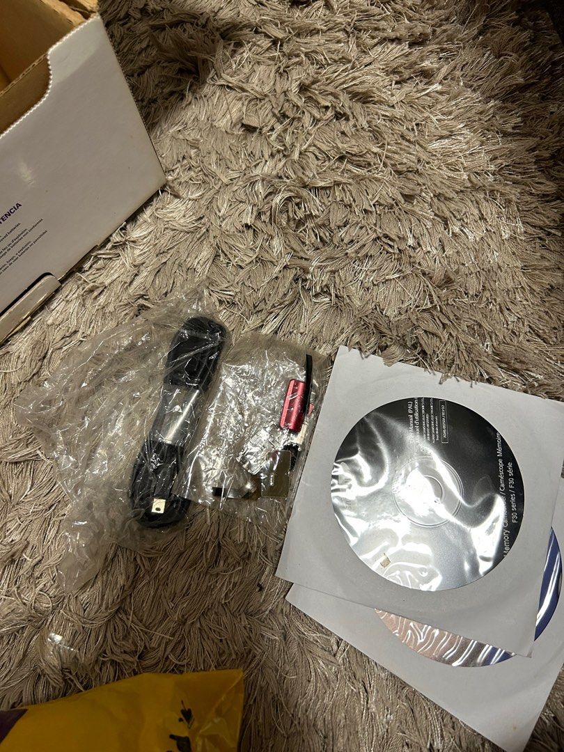 Samsung FlashCAM camcorder, Photography, Cameras on Carousell