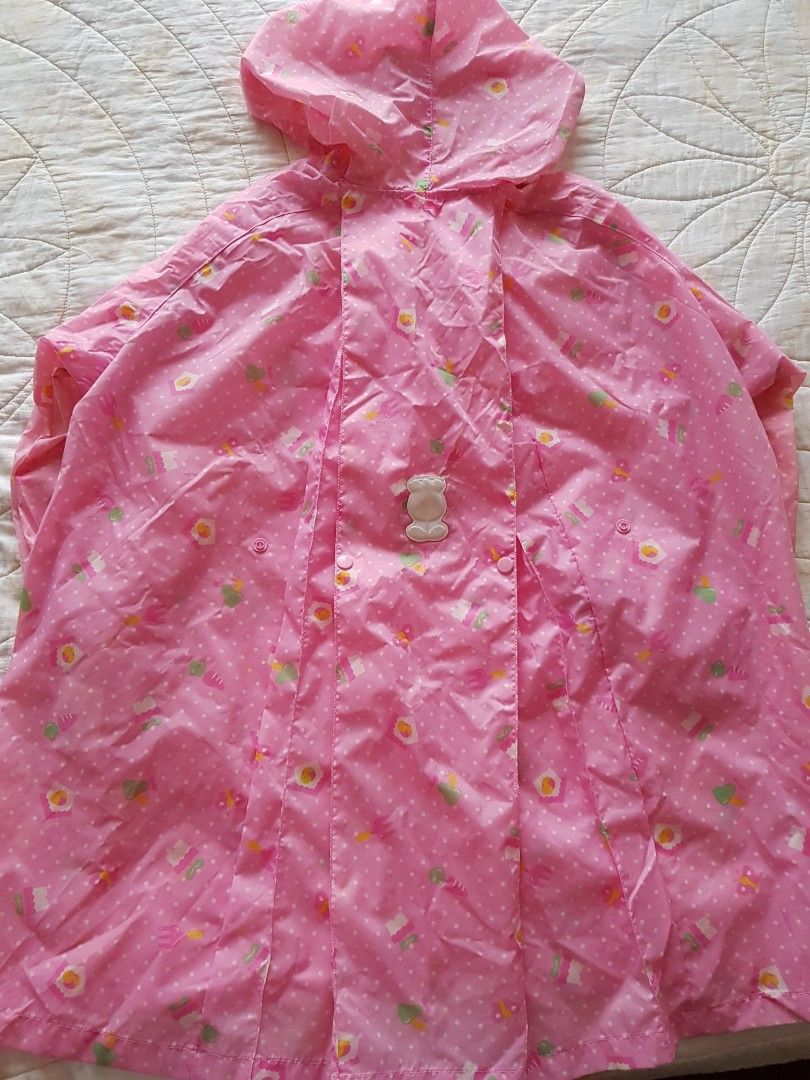 Sanrio Hello Kitty raincoat, Babies & Kids, Babies & Kids Fashion on Carousell