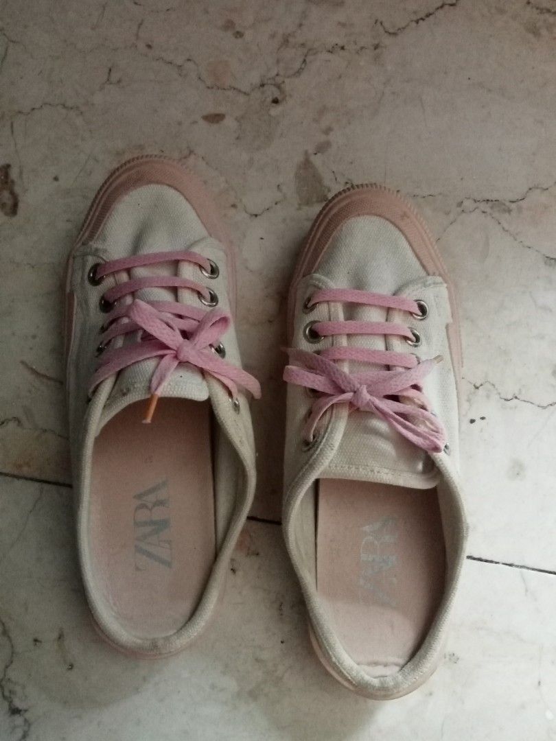 Sepatu zara, Fesyen Wanita, Sepatu di Carousell