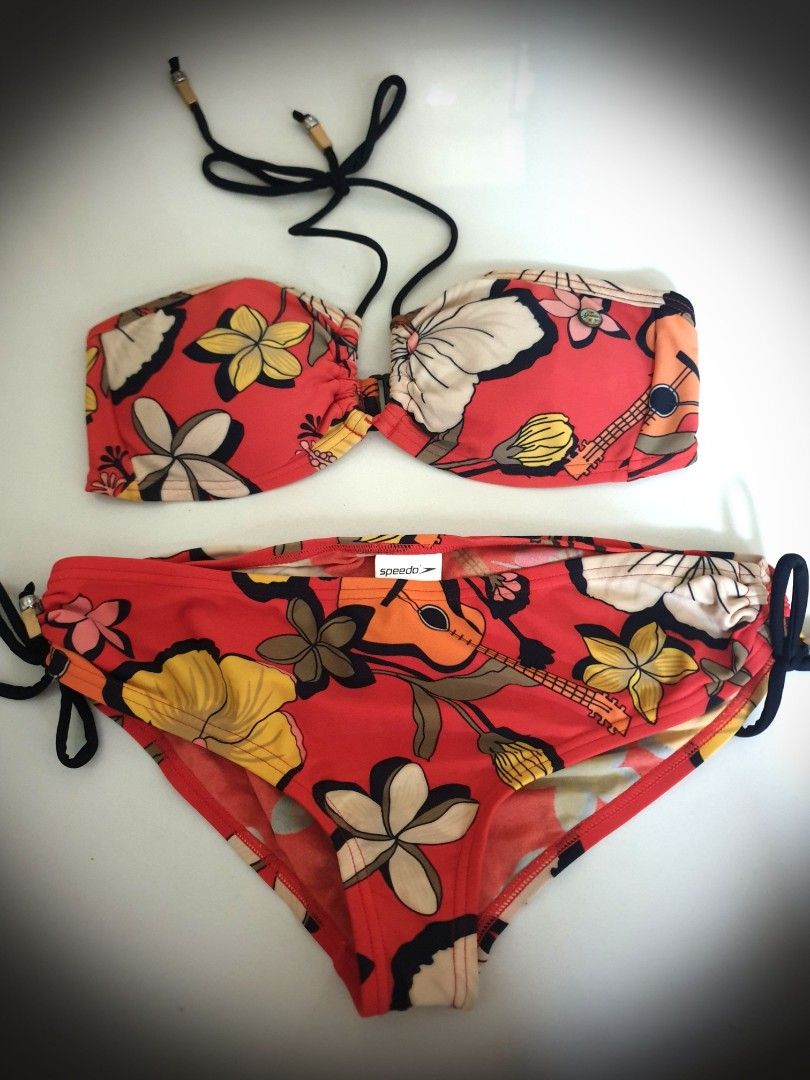 Speedo 2 pieace swimsuit, Women's Fashion, Swimwear, Bikinis ...