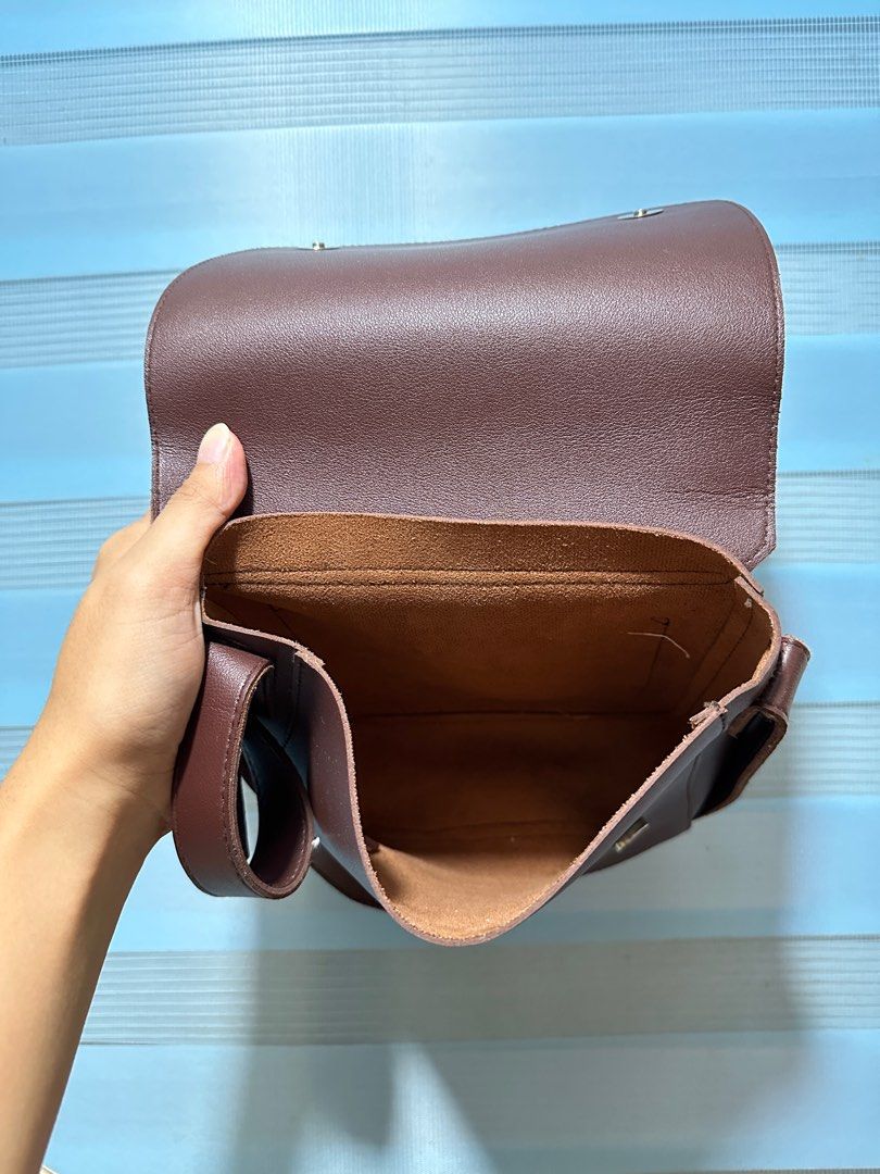 Straightforward DVL Minimalist Flap Sling Bag, Women's Fashion, Bags & Wallets, Cross-body Bags ...