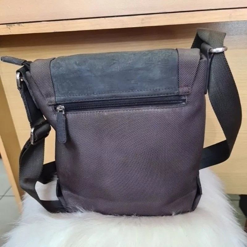 TAS ELLE SPECIAL EDITION ORIGINAL, Fesyen Pria, Tas & Dompet , Tas Selempang di Carousell