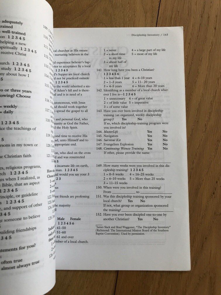 Thé disciple’s cross, Hobbies & Toys, Books & Magazines, Textbooks on ...