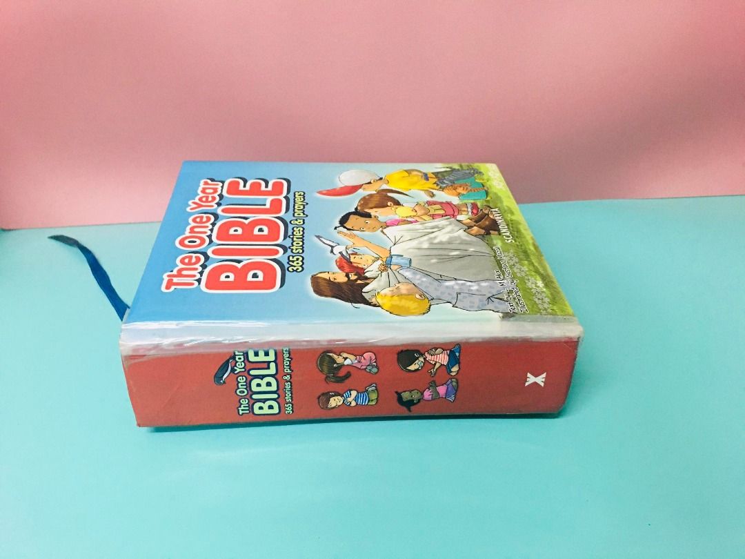The One Year Bible - 365 Stories and Prayers With 30 Jumbo Bible ...