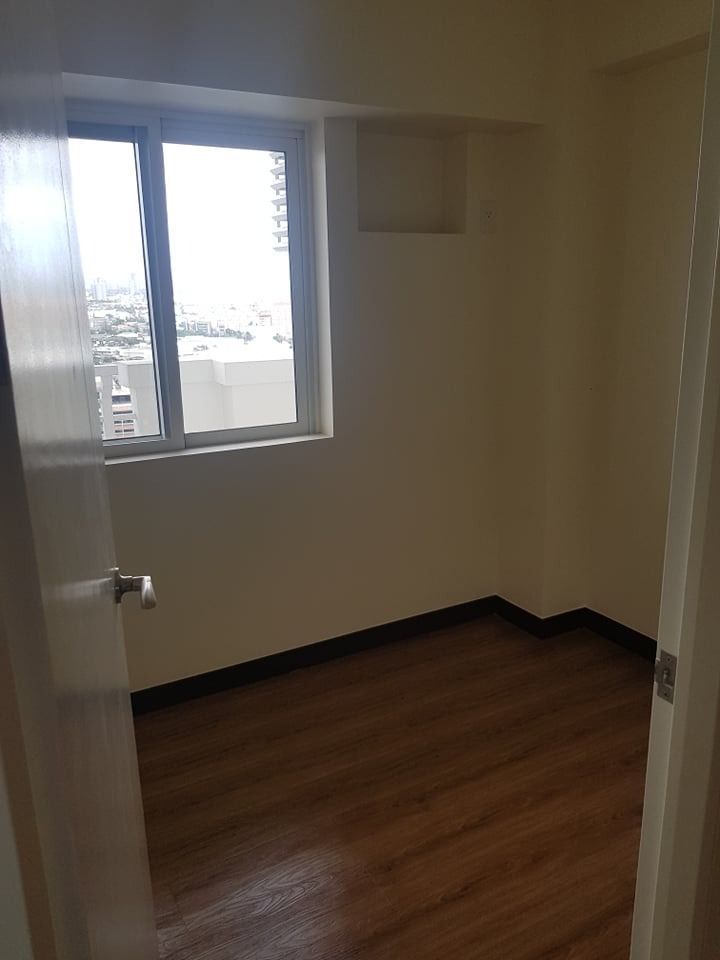 TORREDEMANILA22XX For Rent 2BR Bare Condo Unit with Balcony and Parking ...