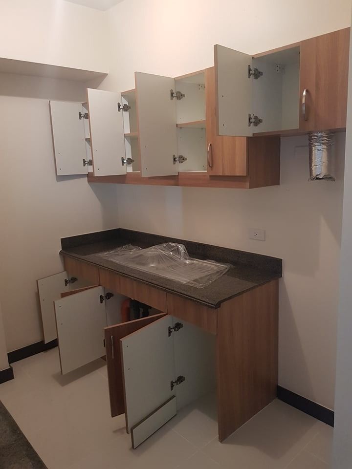 TORREDEMANILA22XX For Rent 2BR Bare Condo Unit with Balcony and Parking ...