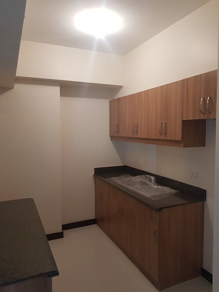 TORREDEMANILA22XX For Rent 2BR Bare Condo Unit with Balcony and Parking ...
