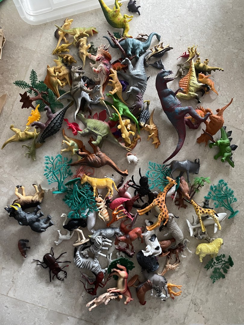 Toy dinosaurs & animals, Babies & Kids, Infant Playtime on Carousell