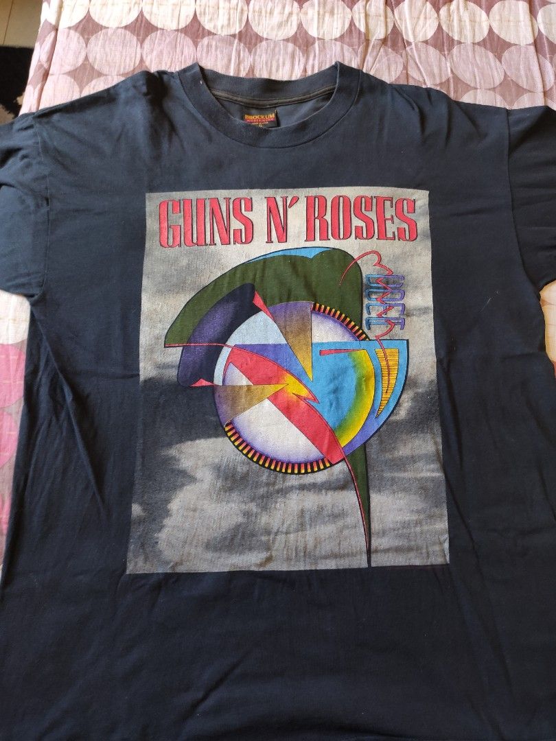 T-shirt gun n' roses coma world tour 1993 brockum, Men's Fashion, Tops & Sets, Tshirts & Polo ...