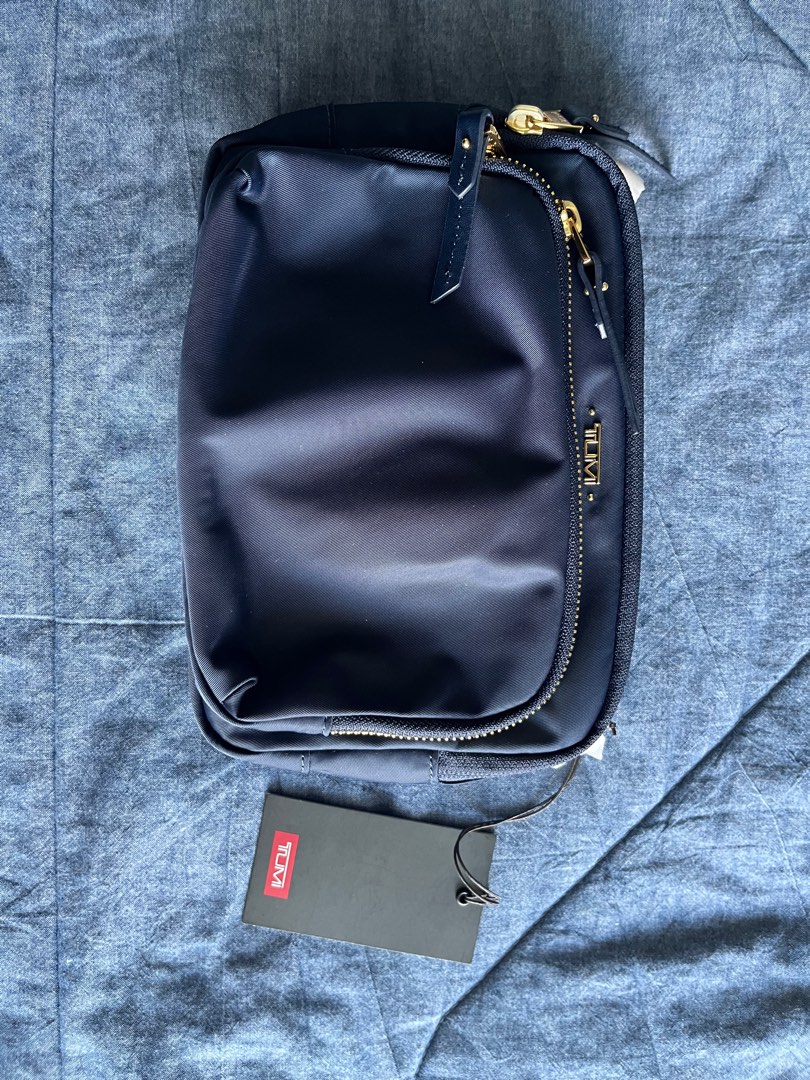 Tumi Claudia Cross Body, Women's Fashion, Bags & Wallets, Cross-body ...