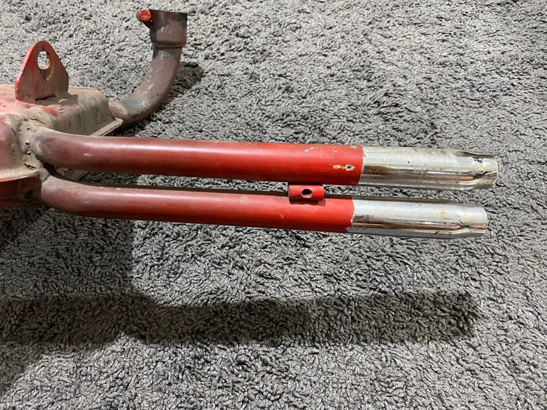 Vespa Ken Cobbing Twin Pipe Exhaust, Motorcycles, Motorcycle ...