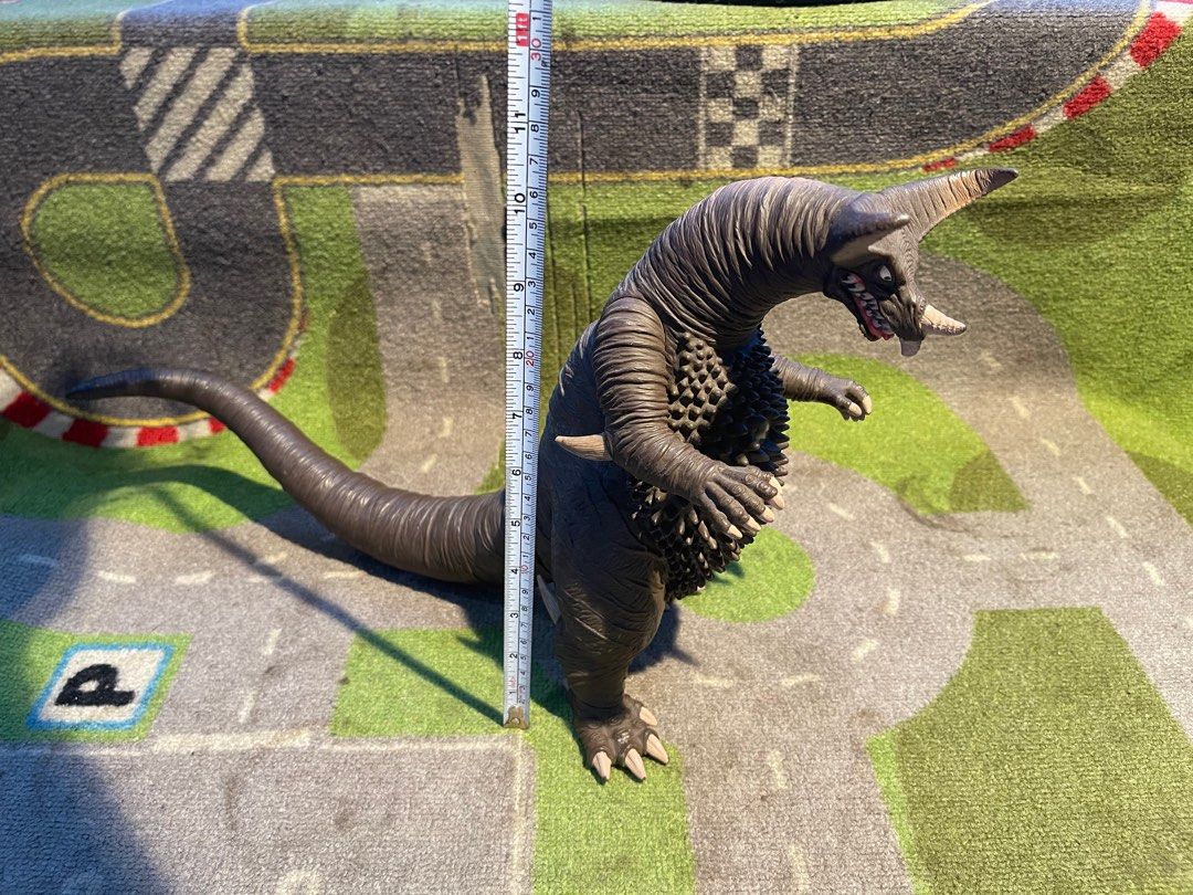 Vintage Bandai Colossal Gomora kaiju 1994 villain ultraman collection ...