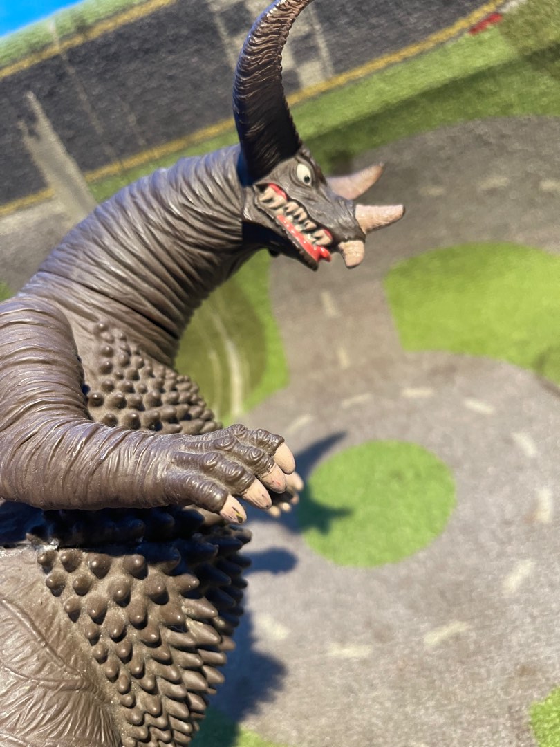 Vintage Bandai Colossal Gomora kaiju 1994 villain ultraman collection ...