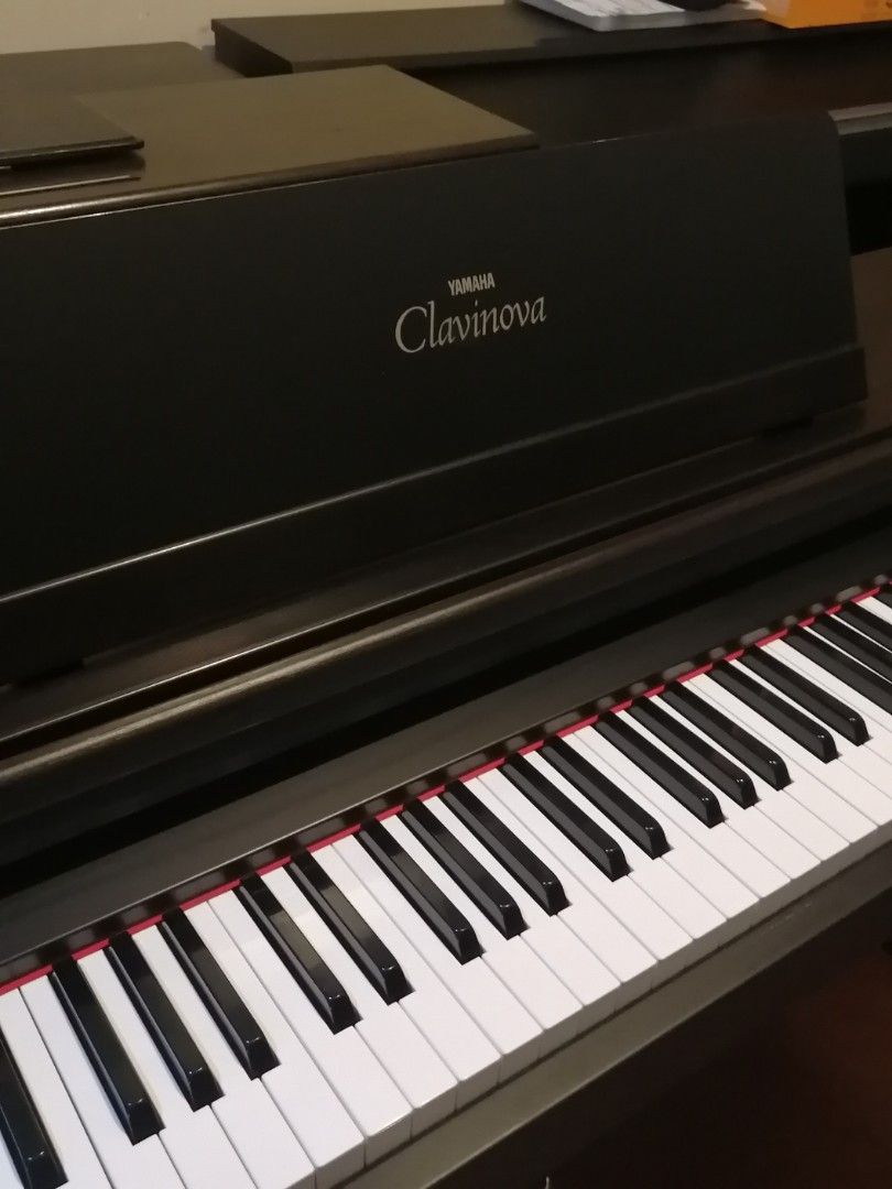 Yamaha Clavinova CLP122 Digital Piano, Hobbies & Toys, Music & Media ...