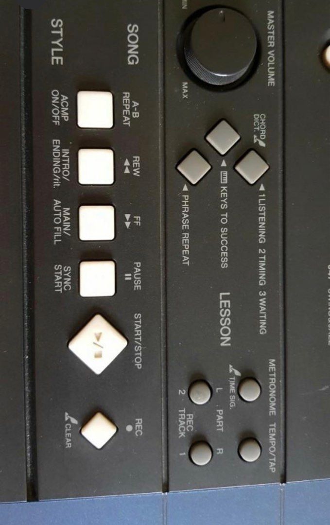 Yamaha Keyboard PSR-E333, Hobbies & Toys, Music & Media, Musical ...