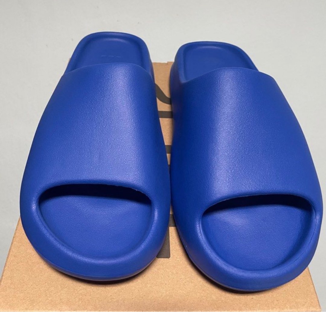 Yeezy Azure Slides UK8, Men's Fashion, Footwear, Flipflops and Slides ...