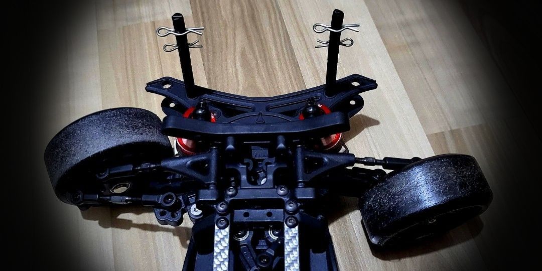 Yokomo Rwd Yd2 Rc Drift Car frame roller with yeah racing Shocks ...