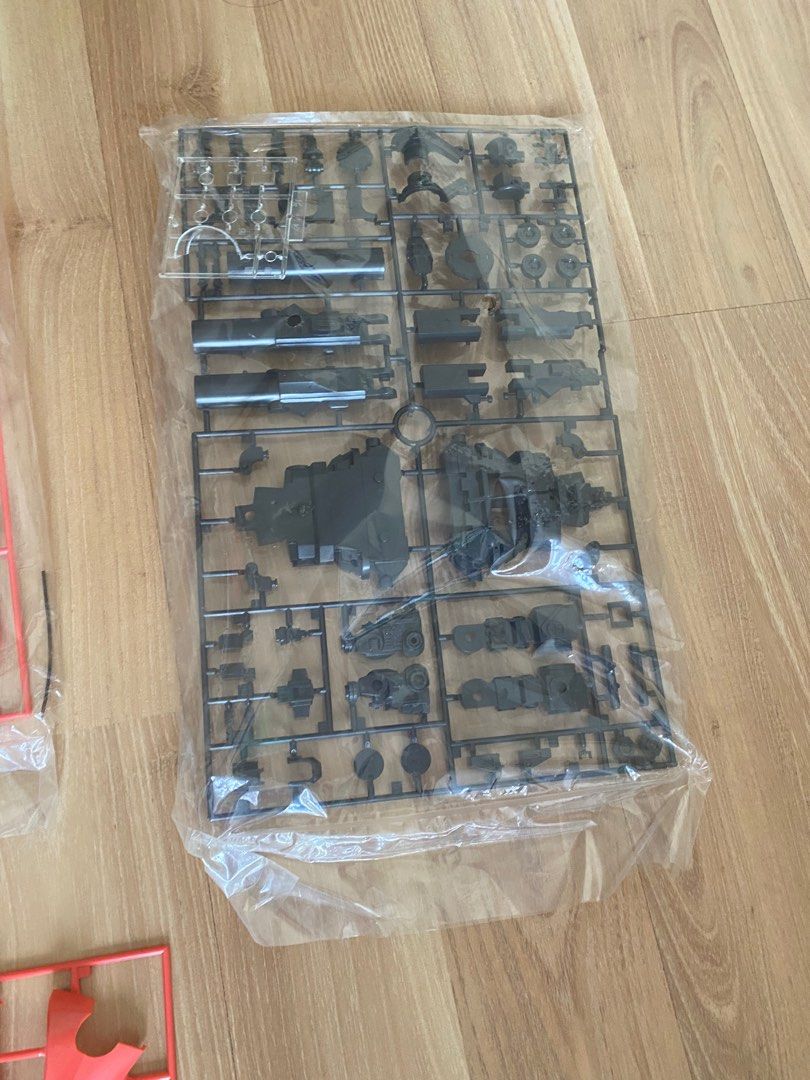 1/72 Gundam Zaku cutaway kit, Hobbies & Toys, Toys & Games on Carousell