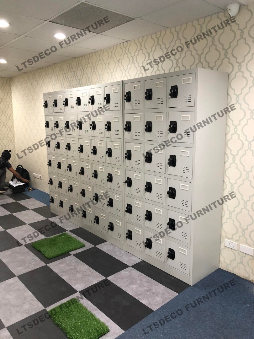 18 DOOR STEEL LOCKER OFFICE PARTITION FURNITURES!!!!!!!!!-, Furniture ...