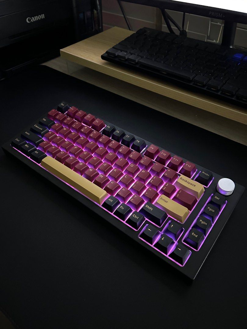 75% custom mechanical keyboard ( Red samurai keycaps), Computers & Tech ...