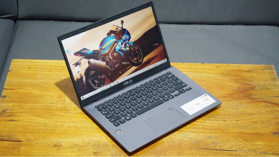 Asus Vivobook 14” Ryzen 3, Elektronik, Komputer, Laptop di Carousell