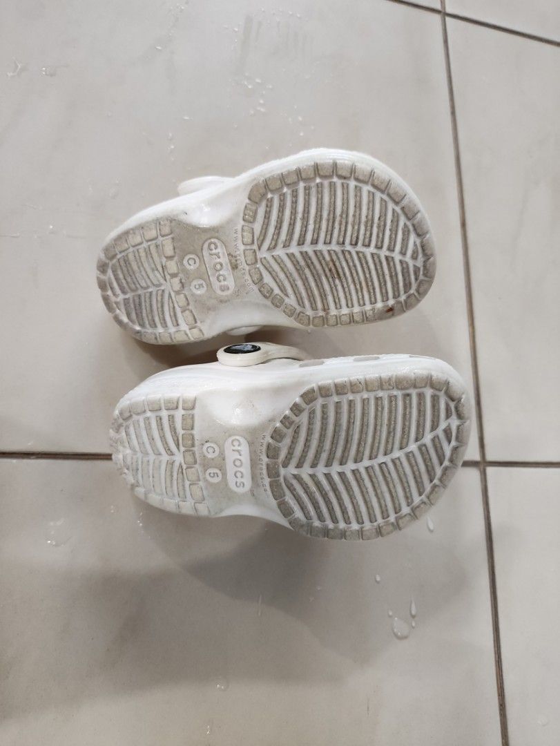 Baby Crocs shoes C5, Babies & Kids, Babies & Kids Fashion on Carousell