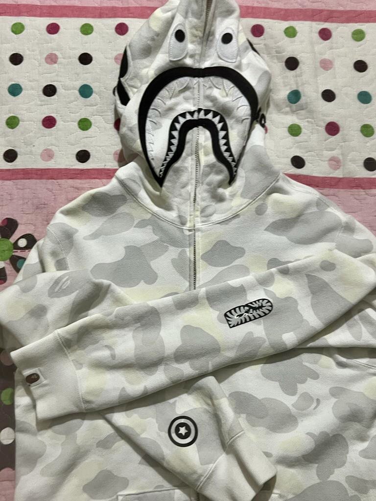 BAPE White camo PONR Shark Full Zip Hoodie, Men's Fashion, Tops & Sets ...