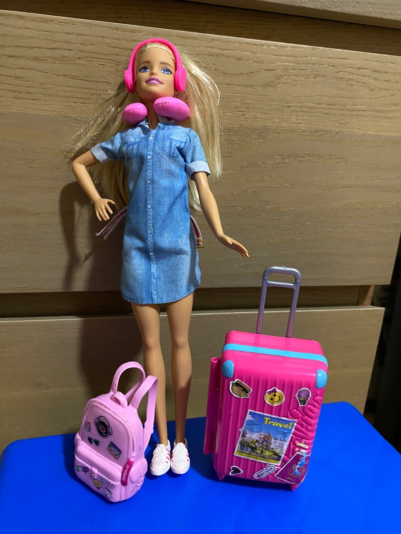 Barbie travel doll set, Hobbies & Toys, Toys & Games on Carousell