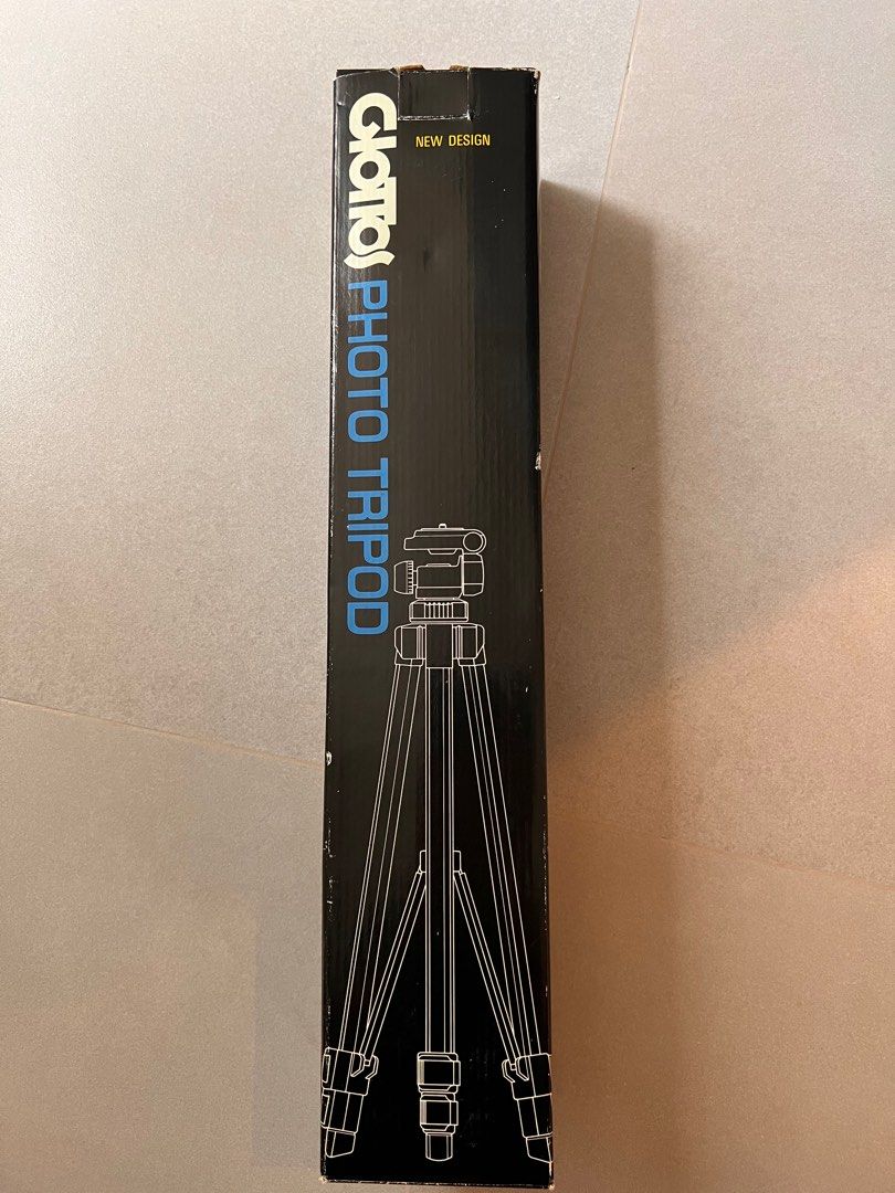 BNIB Giotto Camera Tripod, Photography, Photography Accessories ...