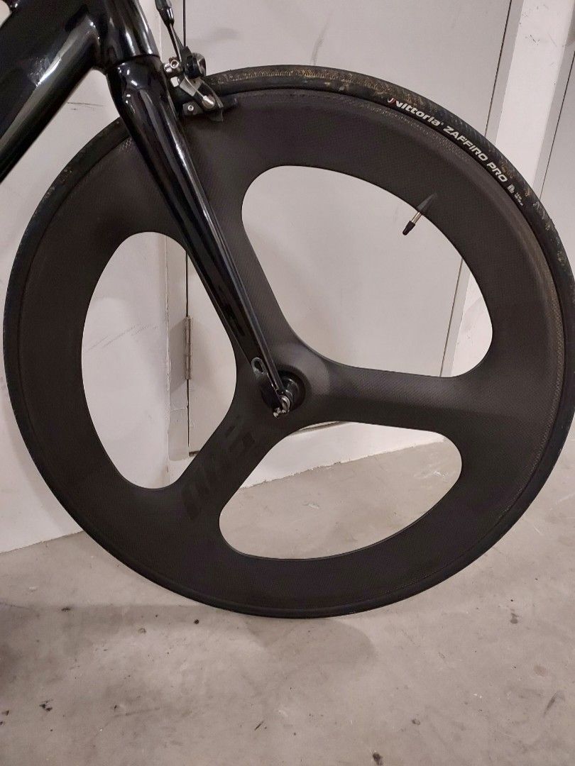 Carbon Trispoke and 88mm Wheelset Fixie, Sports Equipment, Bicycles ...