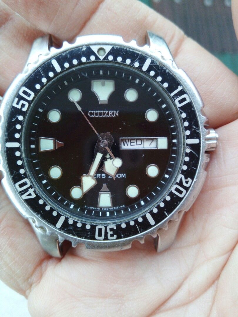 Citizen 5502 Diver's Quartz watch, Men's Fashion, Watches & Accessories ...