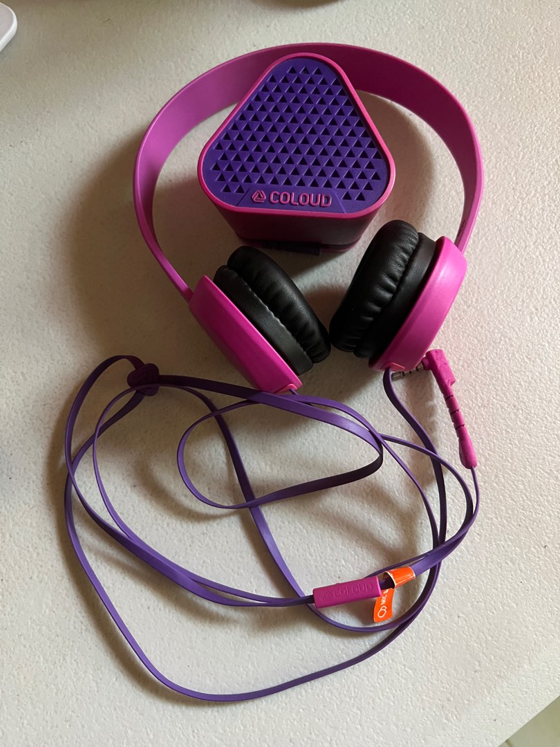 Coloud Headphones and Speaker on Carousell