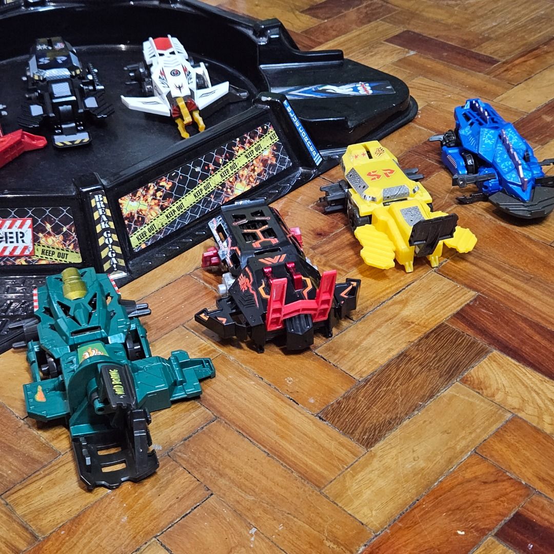 Crush Gear Go!Ga! Coliseum Battle Set w/7 Crush Gears (RARE)(SALE ...