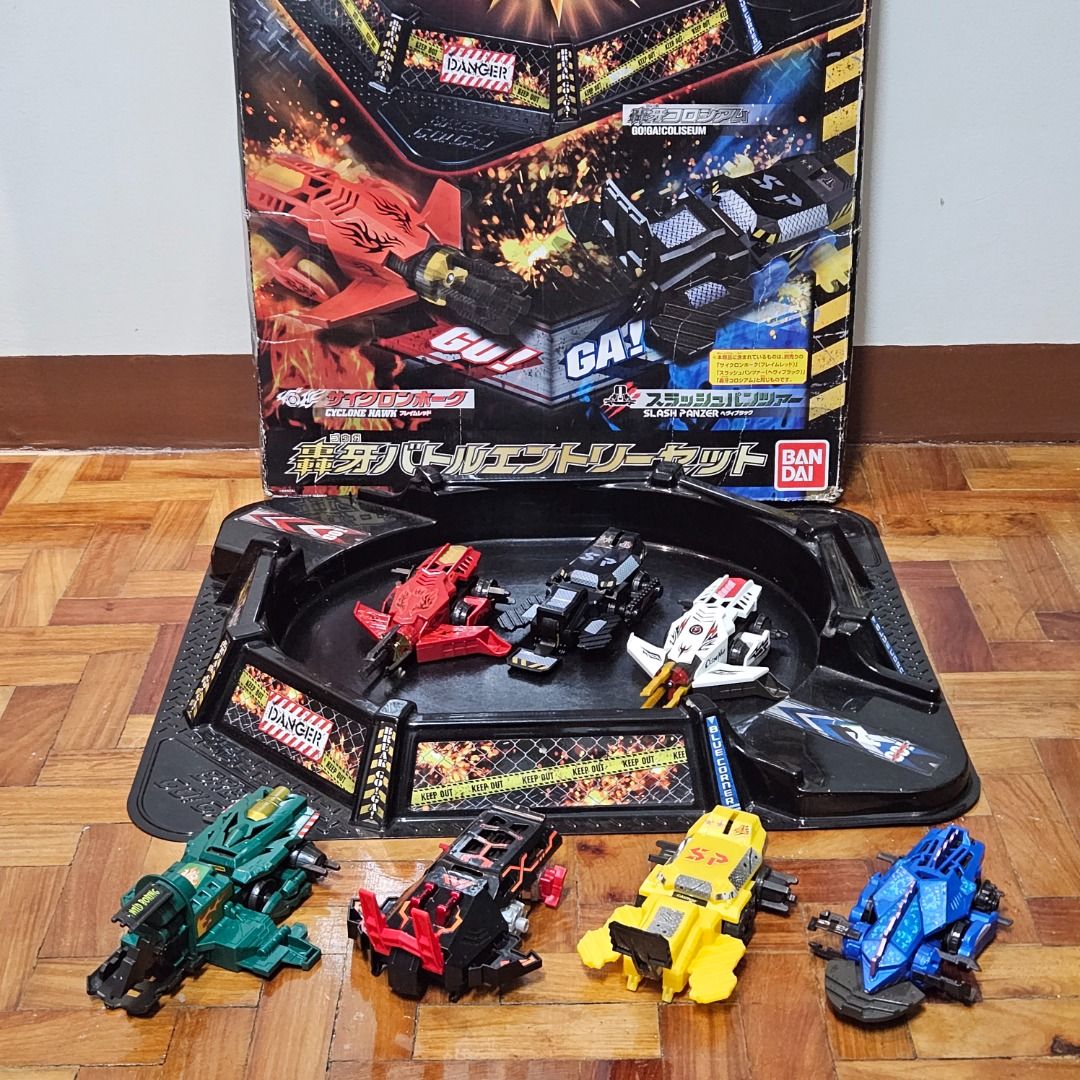 Crush Gear Go!Ga! Coliseum Battle Set w/7 Crush Gears (RARE)(SALE ...