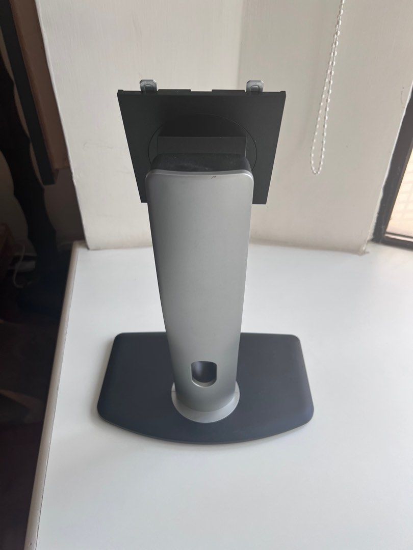 Dell 27 inch Monitor stands, 電腦＆科技, 電腦周邊及配件, 其他 - Carousell