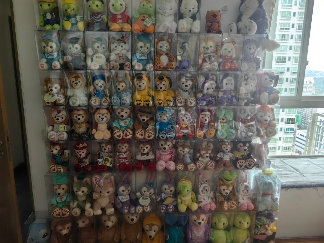 Disney Duffy and Friends all letting go, Hobbies & Toys, Memorabilia ...