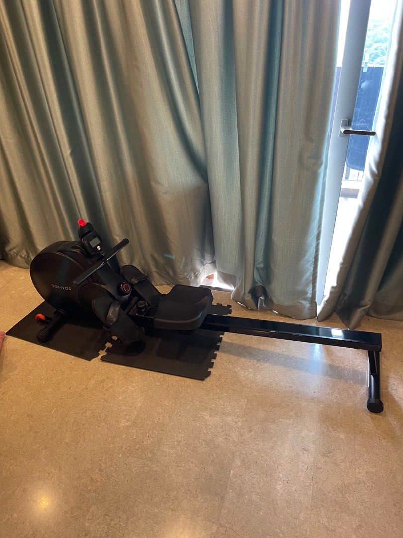 Domyos Rowing Machine Essential 120, Sports Equipment, Exercise ...
