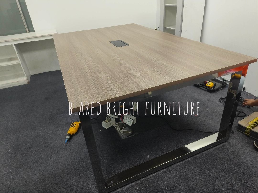 Free Standing Table - Vault - Office Furniture Partition .blared on Carousell