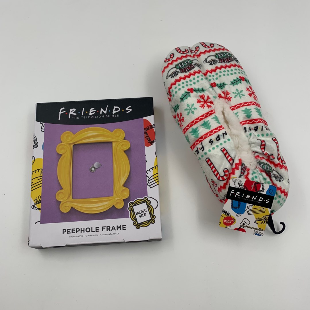 Friends TV Series Merchandise (Gift Set) on Carousell