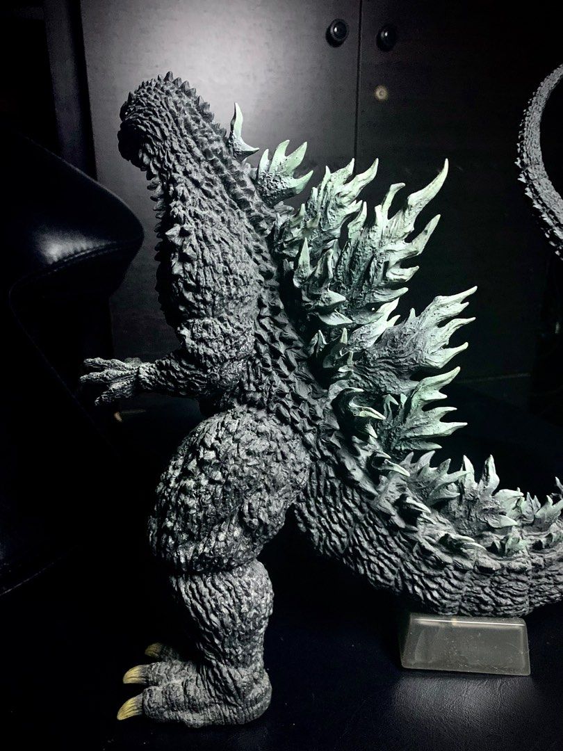 Godzilla 2002 Xplus, Hobbies & Toys, Toys & Games on Carousell