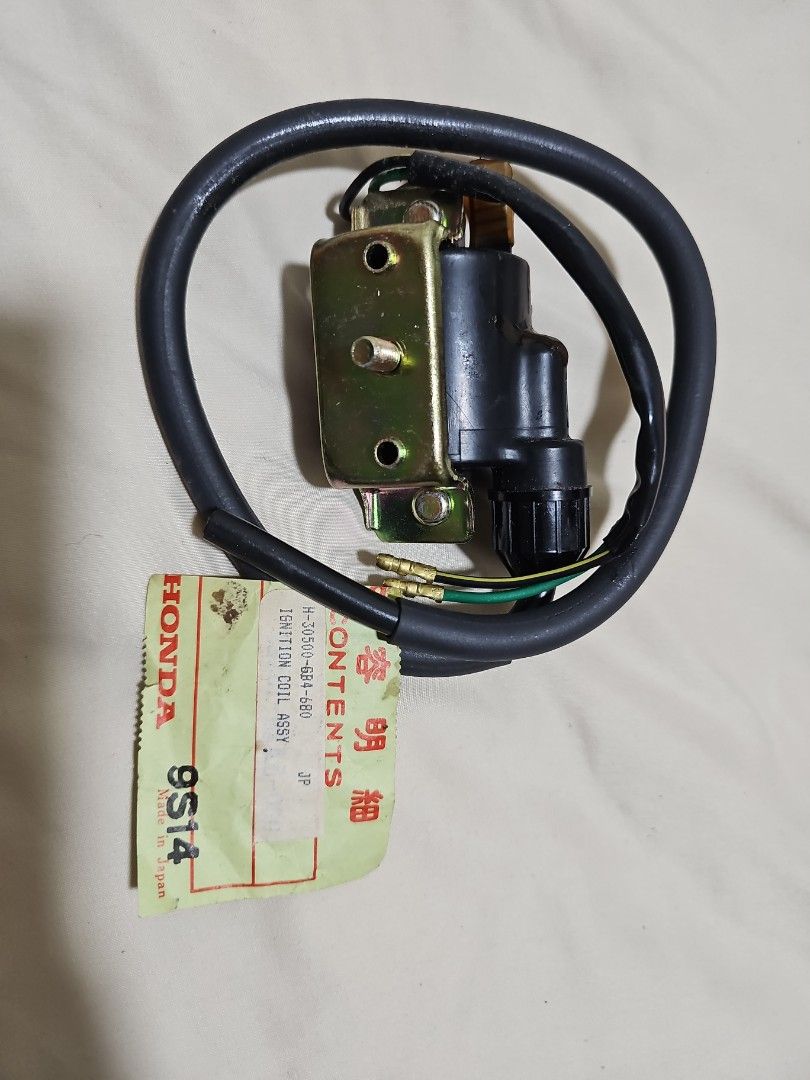 Honda C70 original ignition coil - NOS, Motorcycles, Motorcycle ...